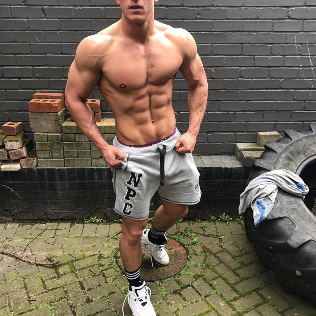 Jono Watson Fitness modelling Online coaching instagram - Бодибилдер