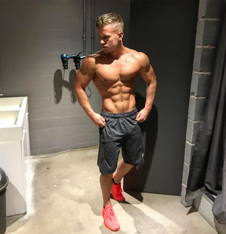 Jono Watson Fitness modelling Online coaching instagram - Бодибилдер